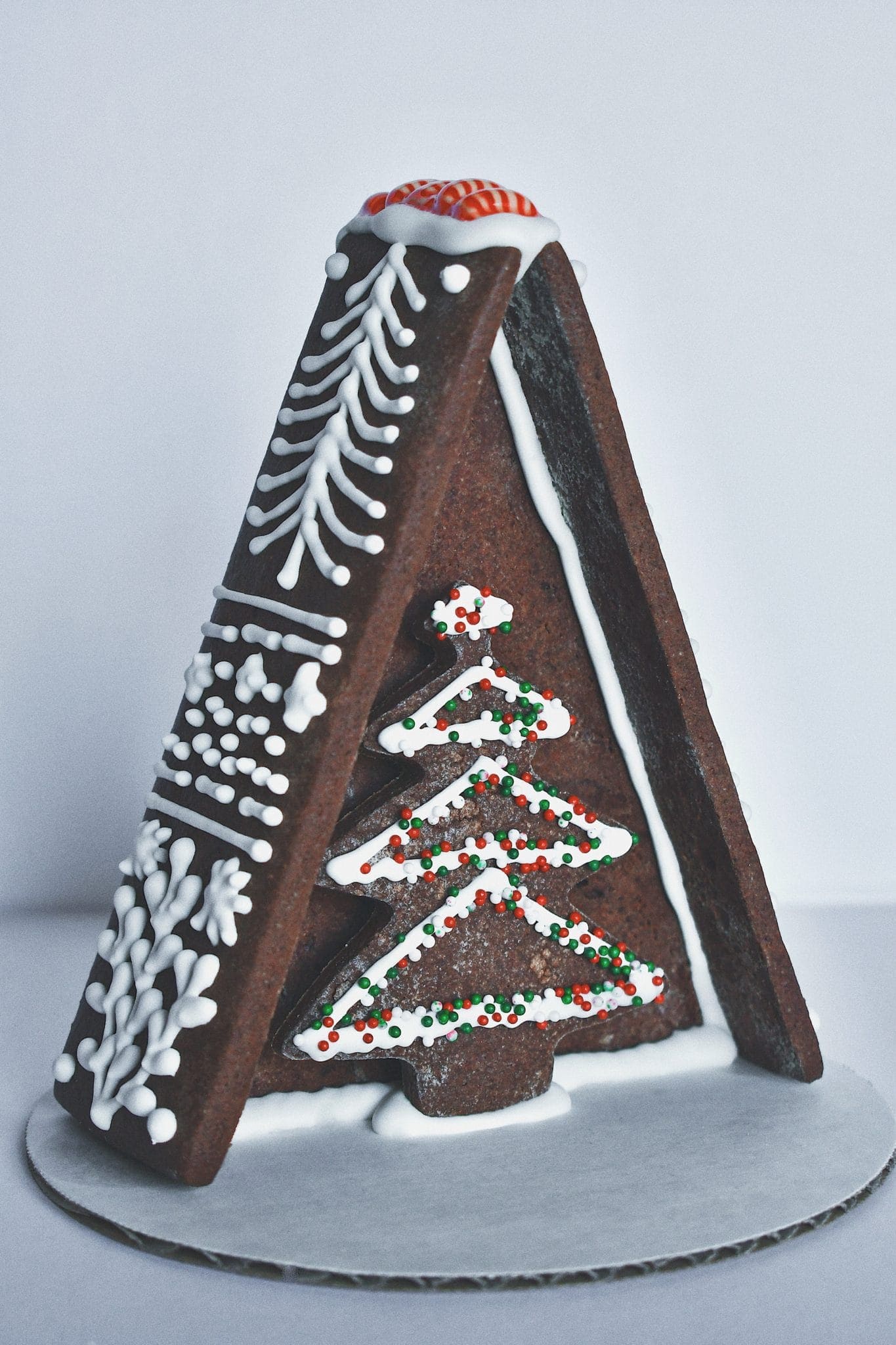 Oreo "Gingerbread" Houses - KendellKreations