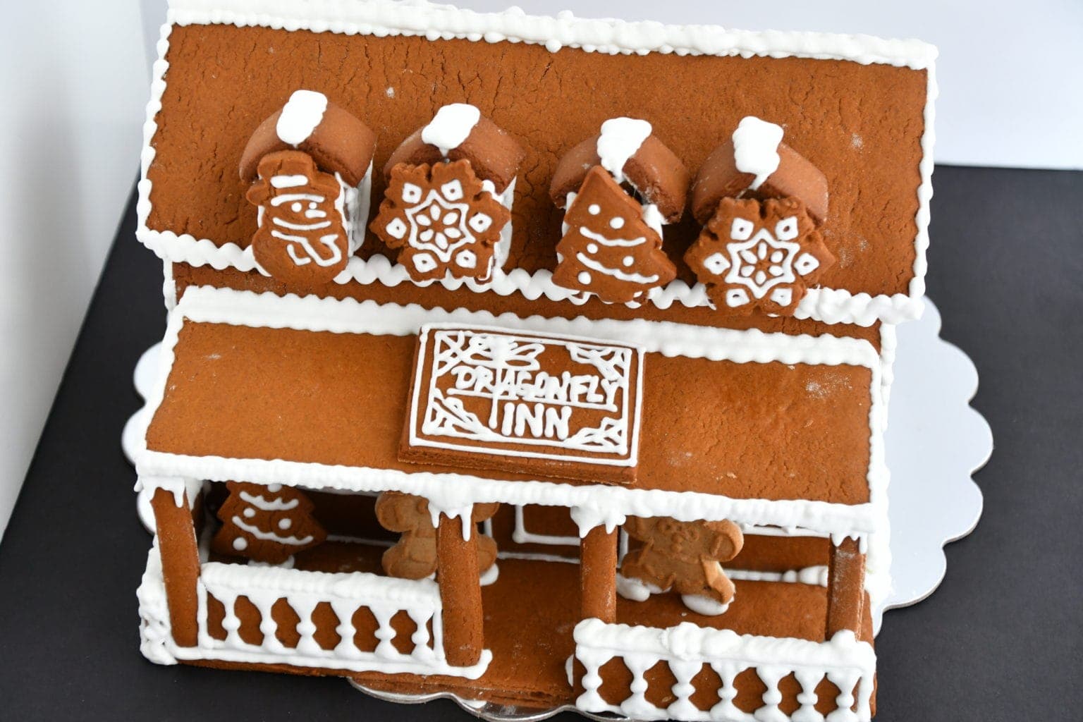 Oreo "Gingerbread" Houses - KendellKreations