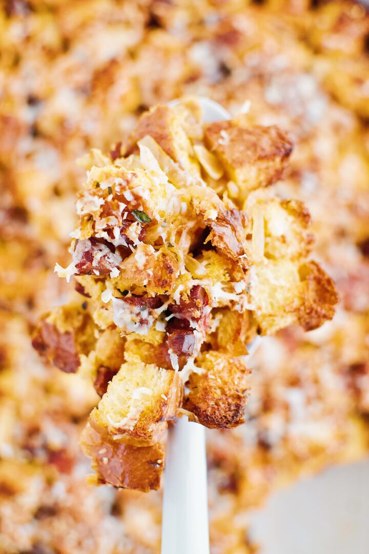 Cheesy Brioche and Chorizo Stuffing - KendellKreations
