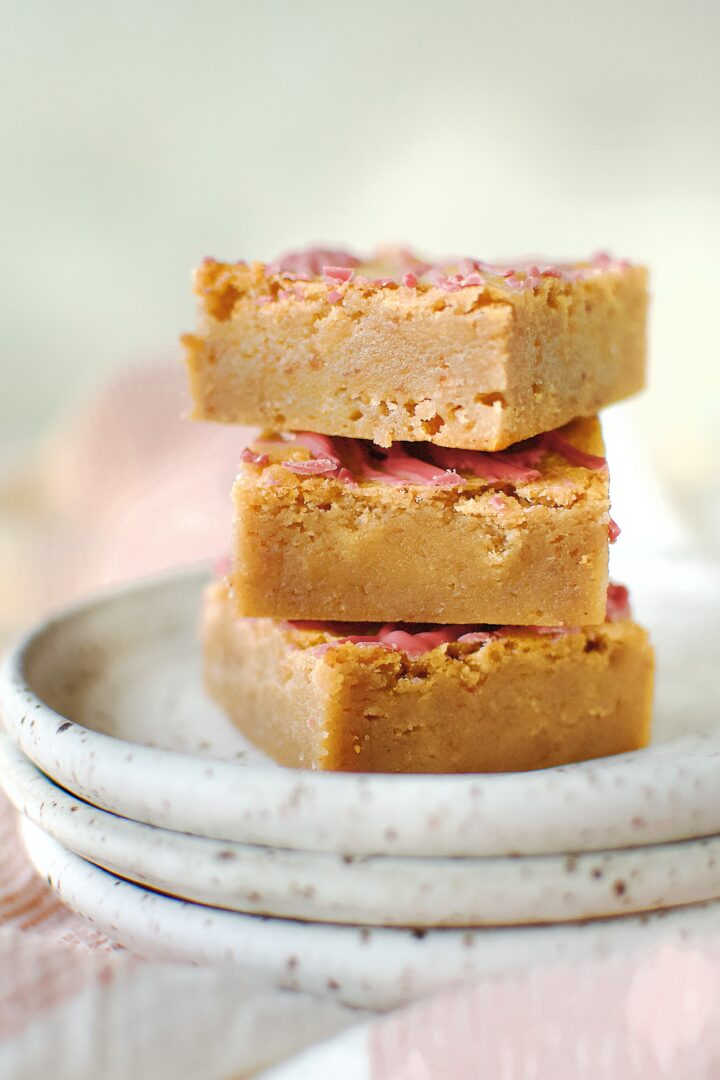 Ruby Chocolate Brownies - KendellKreations