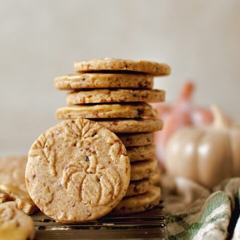 Pecan Shortbread Cookies with Maple and Bacon - KendellKreations