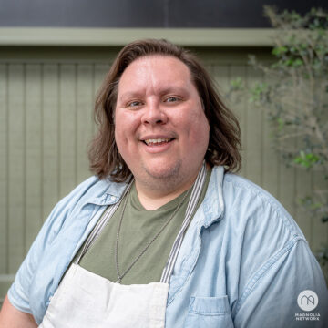 Knife Skills - How to hold a Knife - KendellKreations